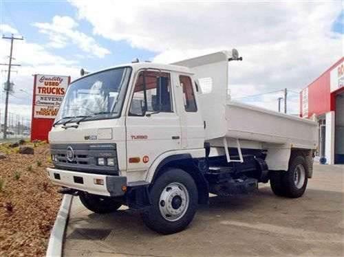 SEATCP RH AIR SUSPENSION SEAT NISSAN UD TRUCK CPC CPC12 CPB14 CBP88 CP| Brett's Truck Parts ...